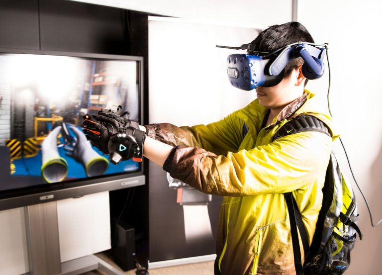 Why Augmented Reality Is the Future of Technical Training Programs